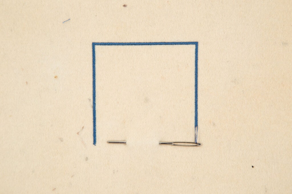 12 Latin American contemporary artists who use embroidery ...